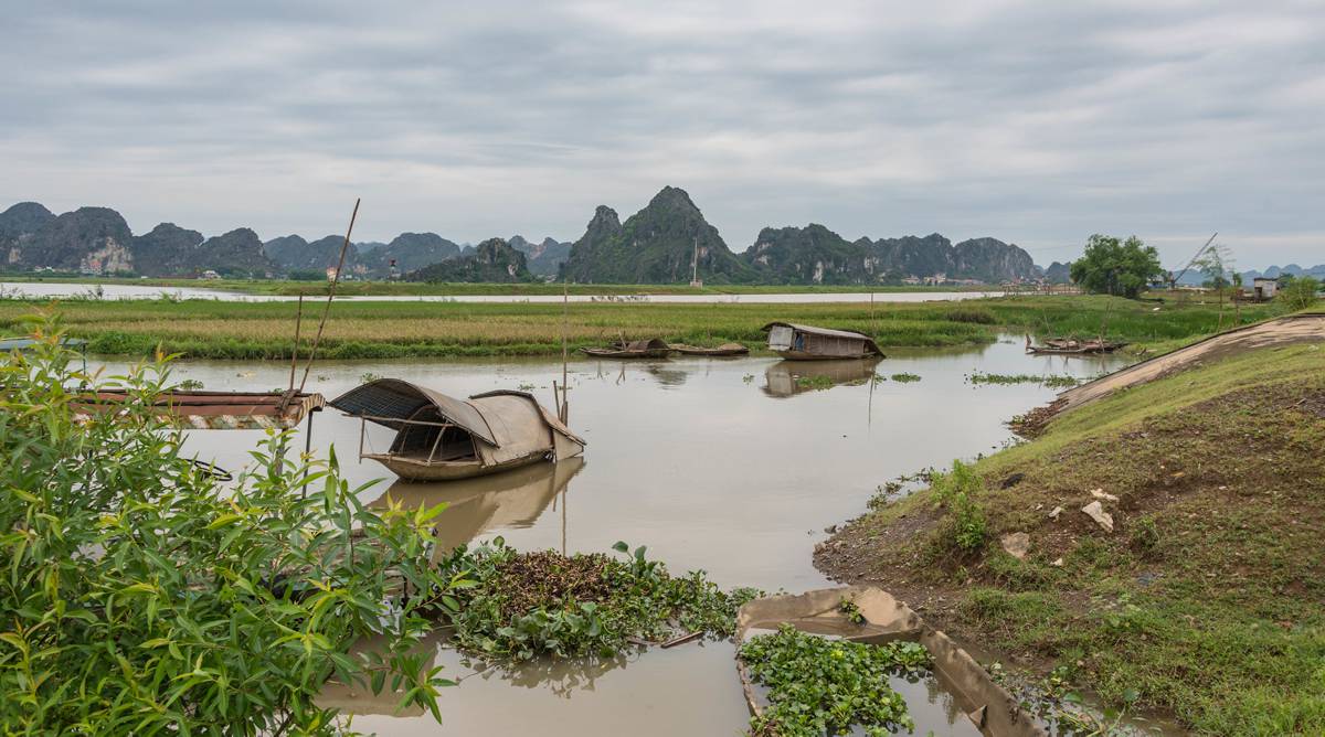 Kenh Ga drijvend dorp & Hot spring in Ninh Binh | localvietnam